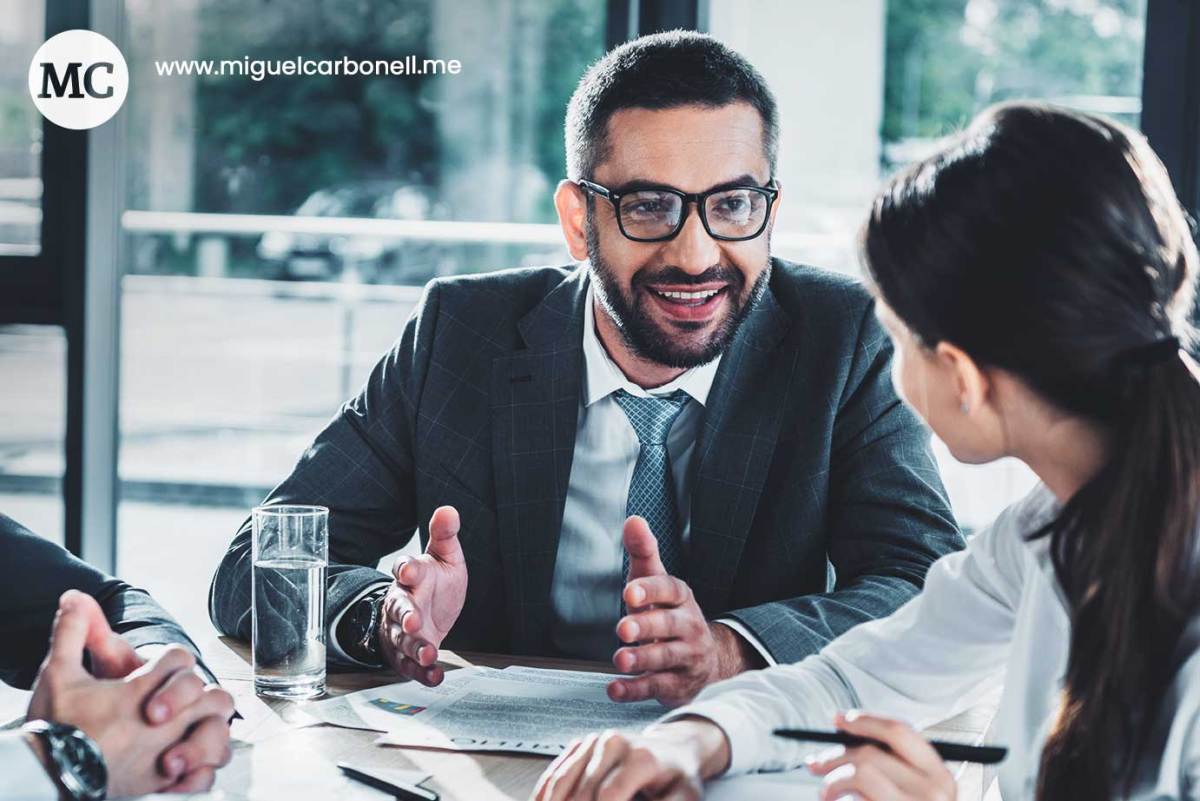 Cómo formar una conexión con el cliente: guía para el abogado